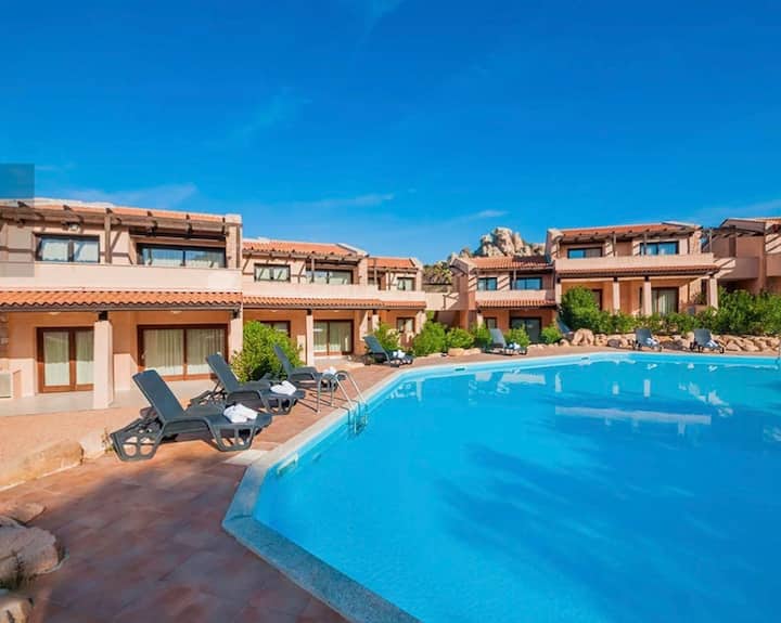 Modern 1br Apartment With Pool - Gravina Residence - Portobello