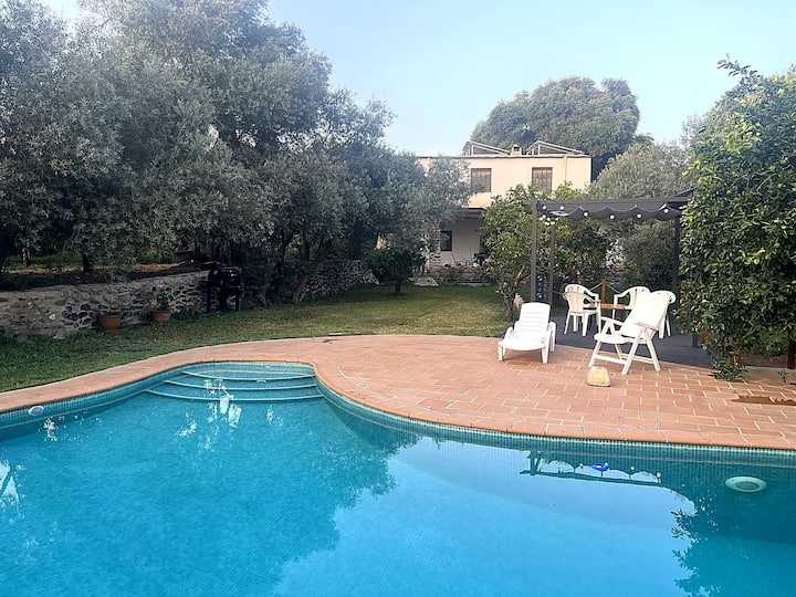 Cortijo Corral Del Gallo - Soportújar