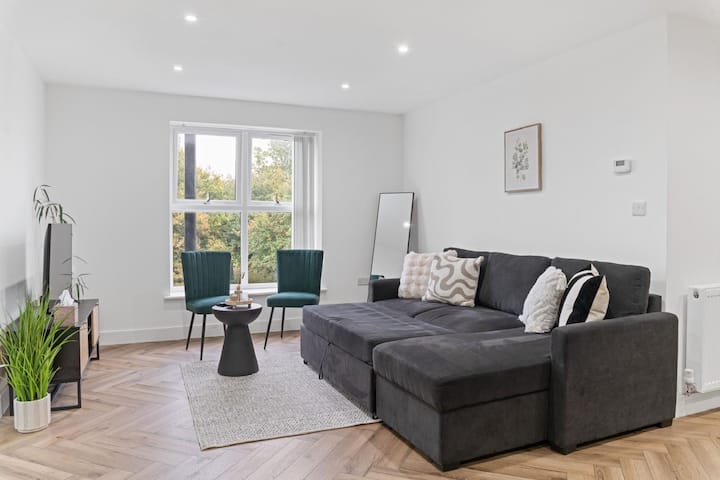 Modern Luxury Flat | 2br | Sleeps 6 - Birmingham
