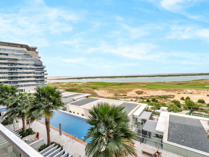 Private Beach Access | Pool & Gym | Sauna & Steam - Abu Dhabi