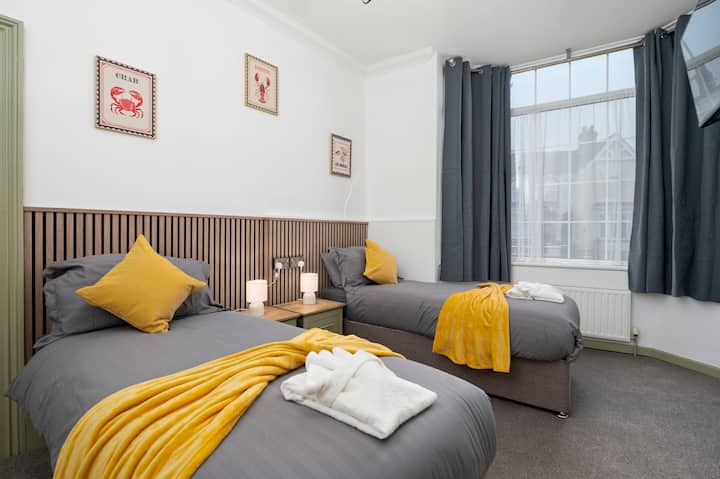 Entire Claydens Guest House At Cleethorpes - Cleethorpes