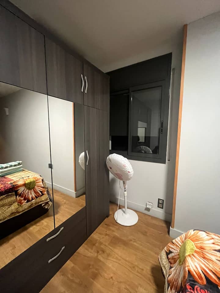 Tu Habitación Con Baño Privado - Castelldefels