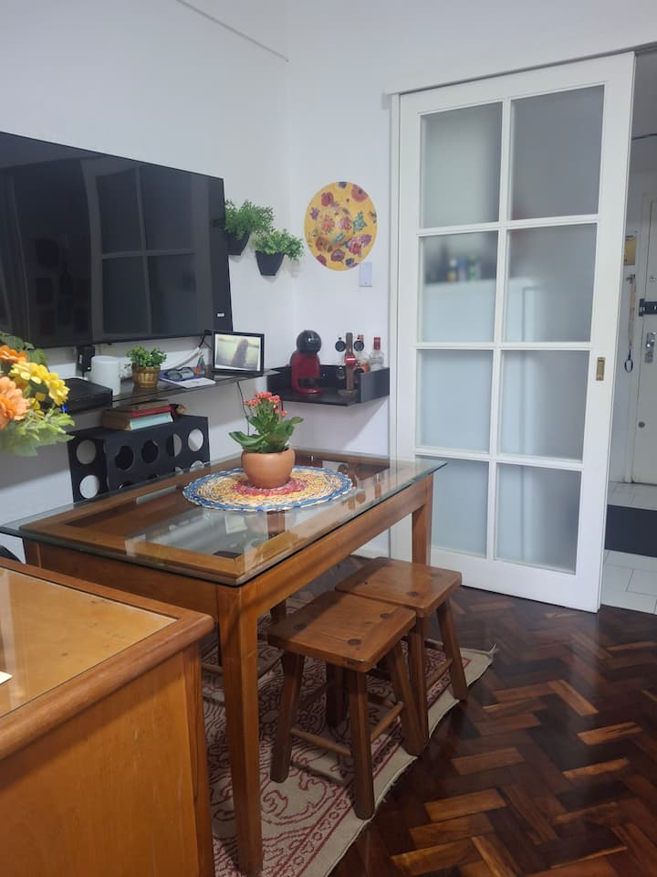 Studio Aconchegante Ao Lado Do Metrô Siq. Campos - Rio de Janeiro