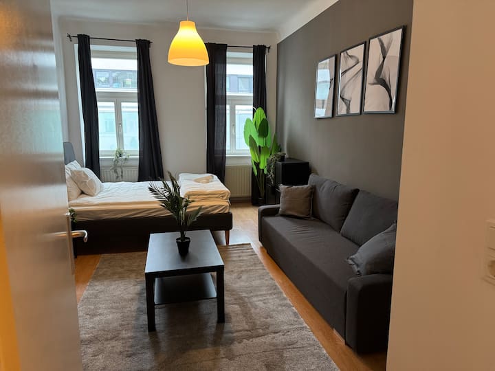 Studio | Central | Prater | Schwedenplatz -