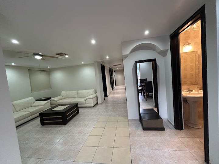 San Pedro Departamento 4 Rooms Excelente Ubicado - San Pedro Garza García