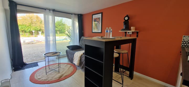 Studio Terracotta Cosy Château - Piscine - Océan - Lesparre-Médoc