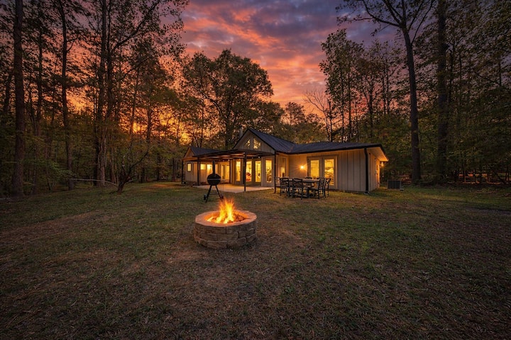 Rayburn Creek Cottage: Privacy, Pines, And Comfort - Sam Rayburn, TX