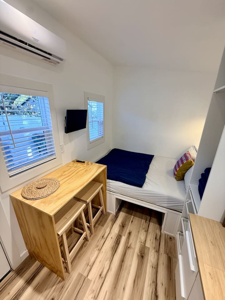 Small But Mighty: Private & Cozy Oasis - Zephyrhills, FL