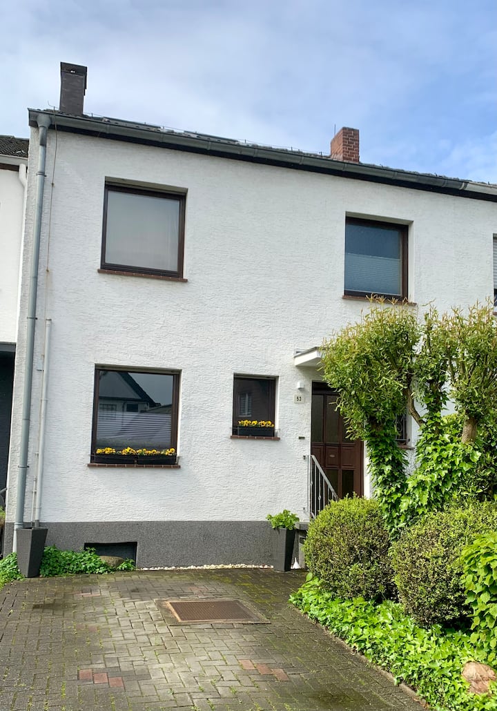 Haus In Kamen • 100 Qm • 4 Zimmer • 2 Bäder - Kamen