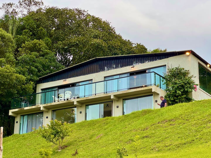 Fantástico Rancho Bronzel - Campo Largo