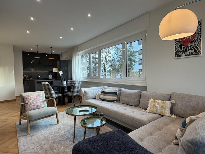 Chic & Comfortable 1br - Lake & Town Steps Away - Geneva