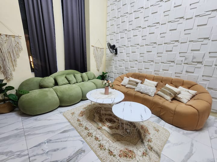 Rumah Villa Mewah Privat Pool Di Tanah Baru Depok - Jakarta