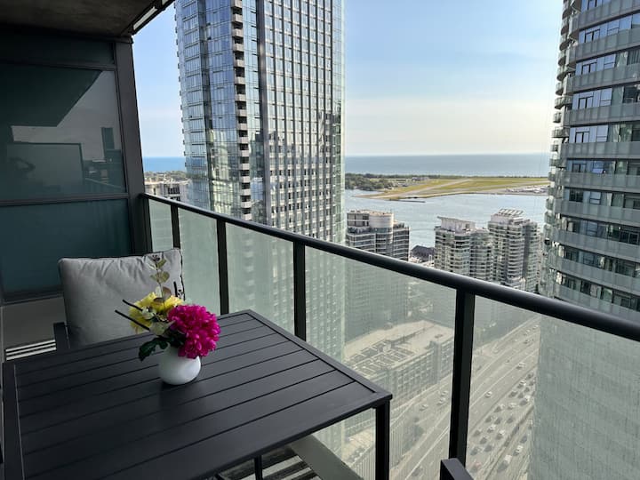 Cozy Dt Condo Next To Scotia Bank Arena, Cn Tower - Toronto
