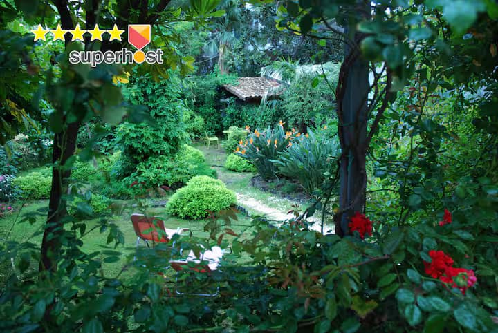 Villa Dafnica. Dimora Letteraria - Acireale