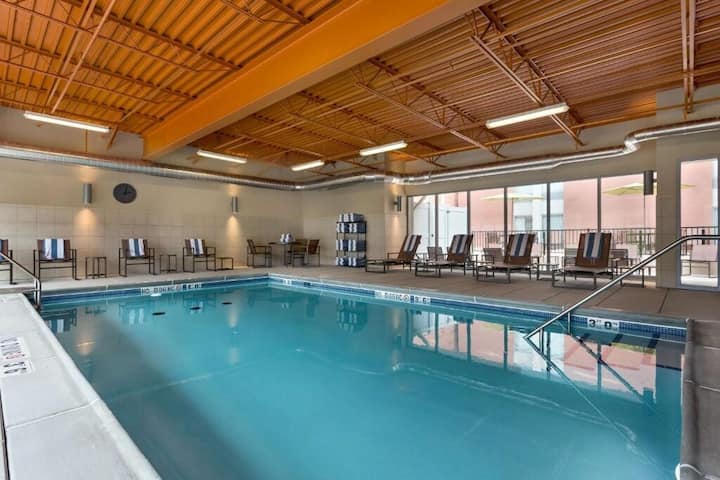 2 Deluxe Rooms Close To Forest Park - Clayton, NC