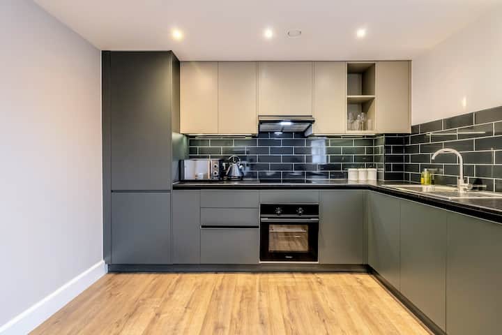 Walk To Oracle | Family Friendly | Wifi | 10% Off - Reading