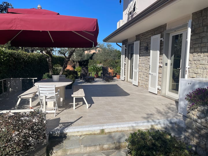 Appartamento Vicino Forte Dei Marmi Con Giardino - Marina di Massa