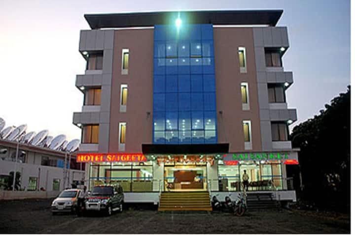Kdm Hotel Sai Geeta Shirdi - Shirdi