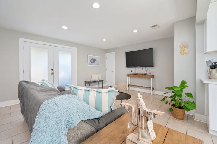 Cottage At 5 Bayous - Bring Boat! Sleeps 8! -