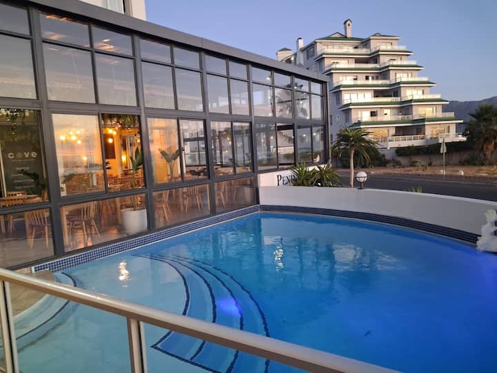 Beachfront Strand Flat - Somerset West