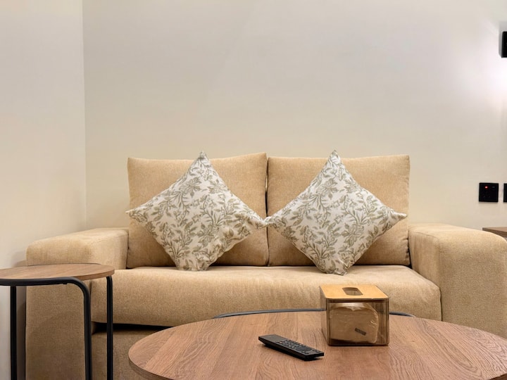 Near Kingdom Tower – 1 Min To Train - Riyadh