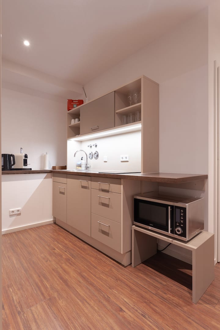 Xl Studio Apartment | Urban | Near Main Station - Nuremberg