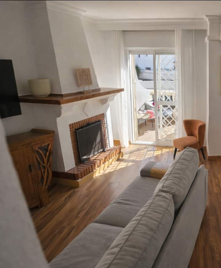 Bright Villa 500 M To The Beach / Train At 100 M - Benalmádena