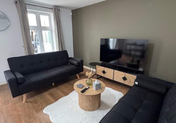 New | Contractor | M40, A46 | Driveway Parking - Warwick