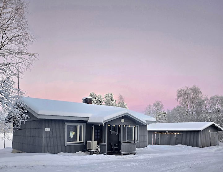 Järven Rannalla Saunallinen Talo Erämaiden ääRellä - Inari