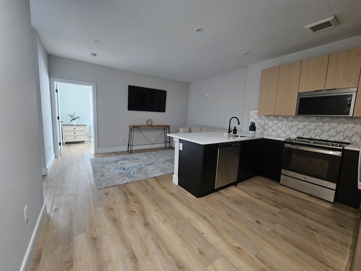 2 Bedroom Luxury Unit Near Nyc/metlife Stadium - Harrison, NJ