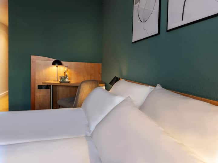 Restful Room Near Local Attractions | Pet-friendly - Braunschweig