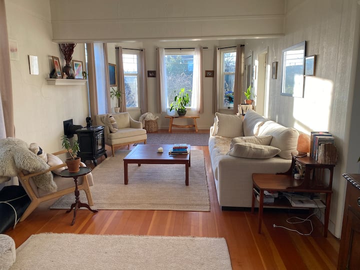 Sunnyland Summer House - Bellingham, WA