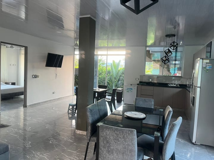 Casa Familiar Y Confortable - Carmen Apicala