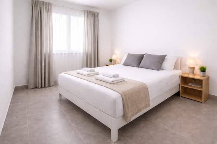 Practical Workers’ Apartment In Altenburg – Hinova - Altenburg