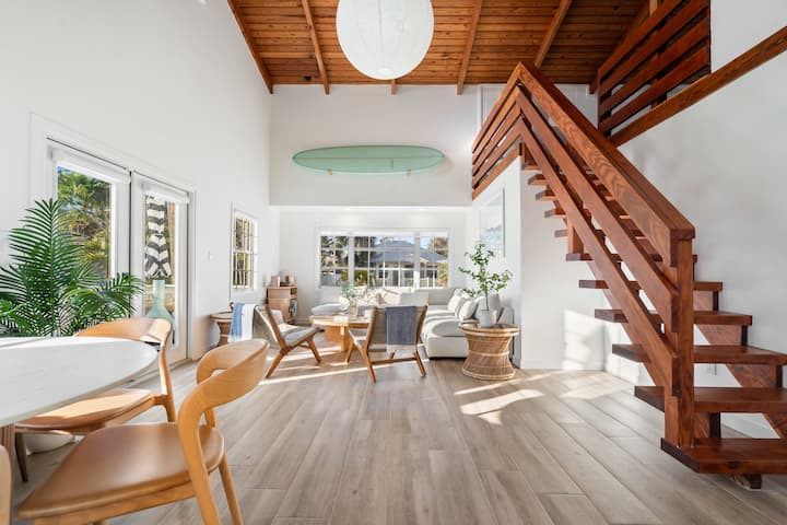 Pass A Grille Beach Historic Barn House - South Pasadena, FL