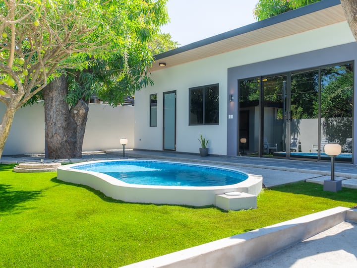 Surf City Beach House · Pool · 50m To Ocean - La Libertad, El Salvador