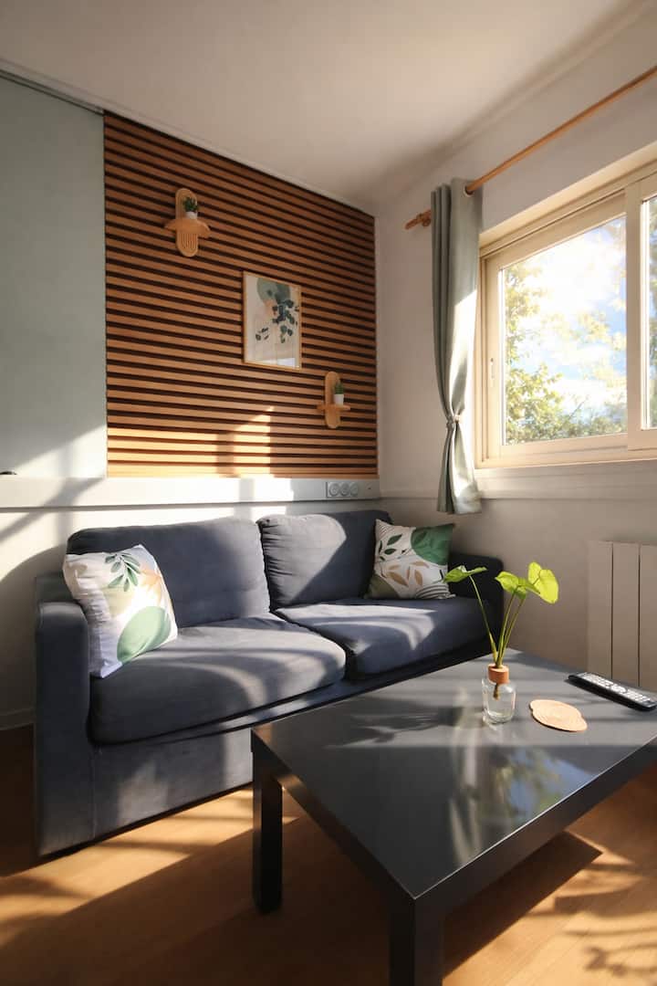 Studio Ensoleillé - Calme - Parking - La Chapelle-sur-Erdre