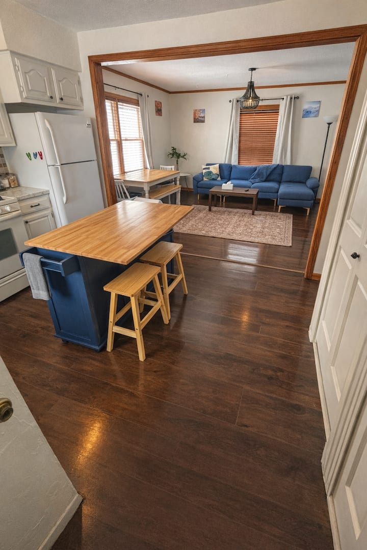 Cozy Cuyahoga Lodge–family Favorite Sleeps10 - Akron, OH