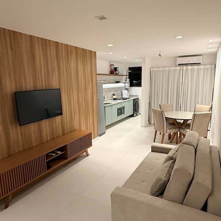 Apto Posto 6 C/ Garagem E Piscina - Ipanema