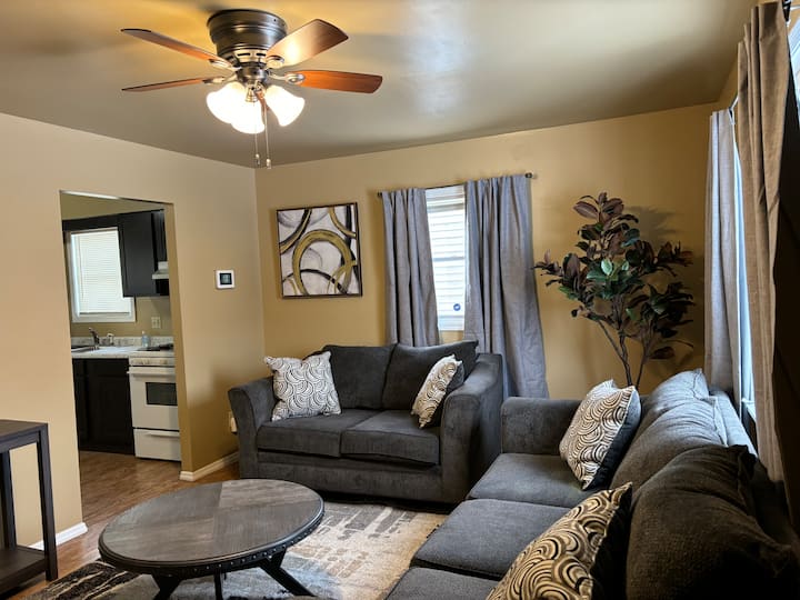 Furnished Home Near University Of Notre Dame - South Bend, IN