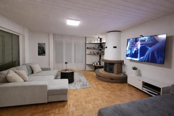 Gut Ausgestattete Wohnung Für Arbeit Oder Urlaub - Lohmar