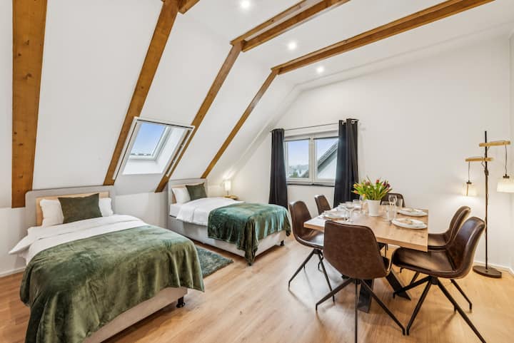 Ludwigsfelde Comfort Stay - 3br Apartment - Ludwigsfelde