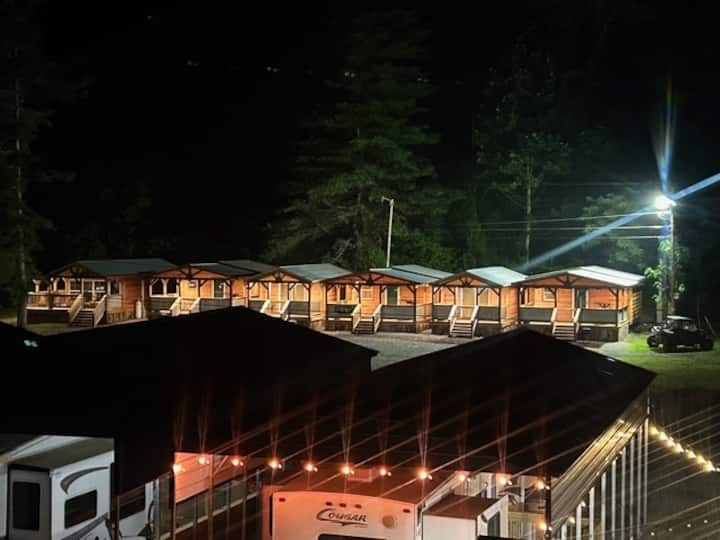Outlaw Hideaway Cabin 3.5(jesse James) - Northfork, WV
