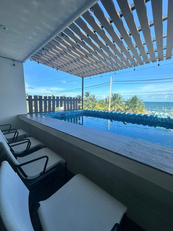 Casa Rocio Lujo Frente Al Mar 7 Recamaras - Isla Mujeres