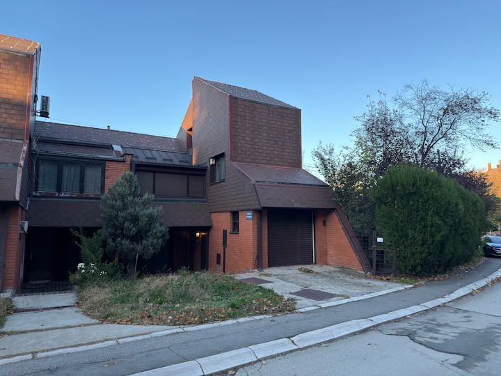 Višnjicahouse - Serbie