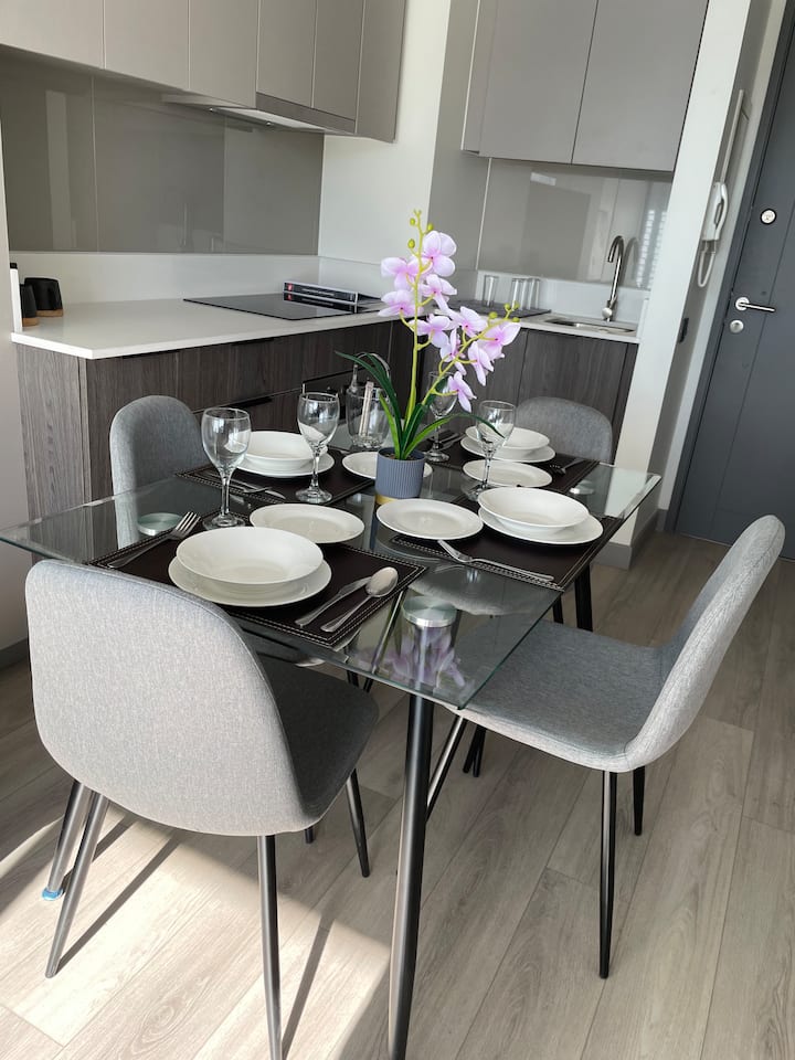 Depto. Nuevo Cerca Del Metro/wifi /Piscina/gym - El Bosque, Chile