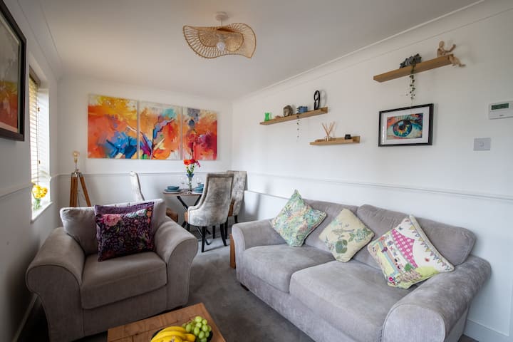 Cosy 2 Bed Apartment 5 Min Walk To Town Centre - Aylesbury