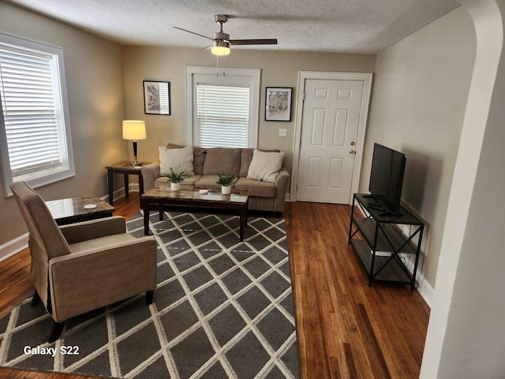 A Charming 1 Bedroom Home. - 蒙夕