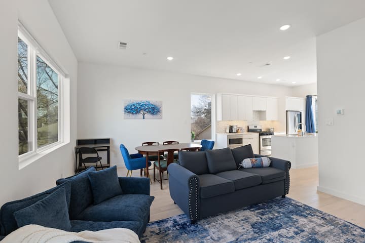 Bishop Arts Condo Near Downtown, Garage, For 6-8 - Highland Hills - Dallas