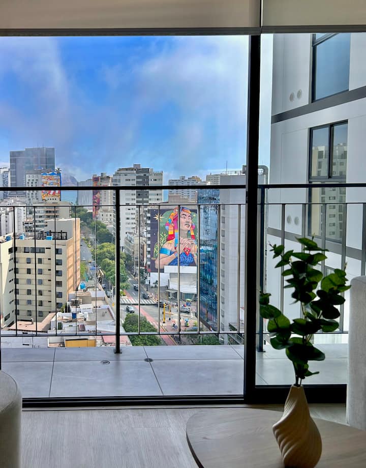 Espectacular Vista Urbana | 2hab 2ba | Av. Larco. - Peru